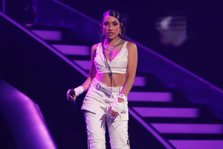 María Becerra protagoniza el momento más potente y emocionante de Viña ...