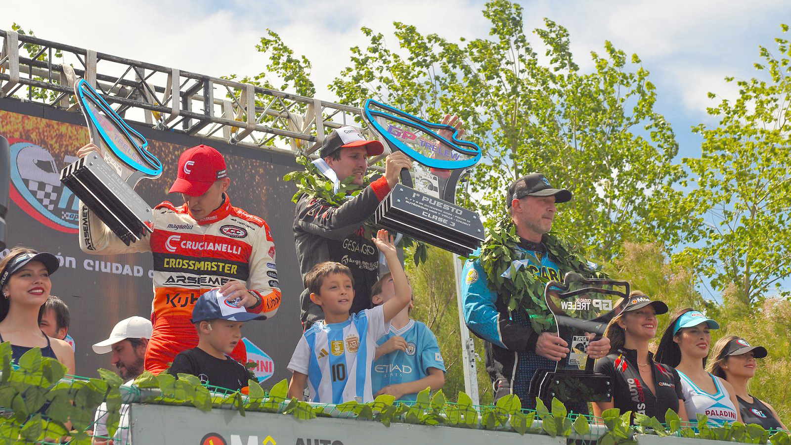 Domenech se encargó de emocionar a todos con su flamante consagración ...