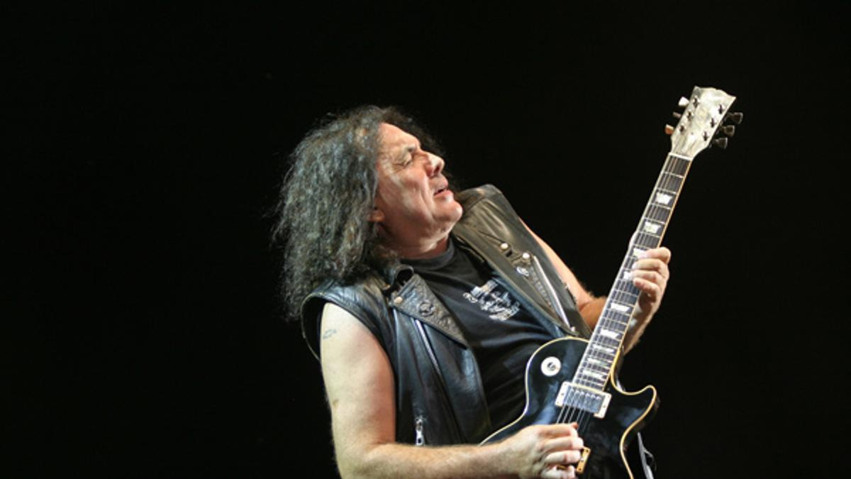 Día Nacional del Guitarrista: Pappo y su Inolvidable legado en Necochea ...