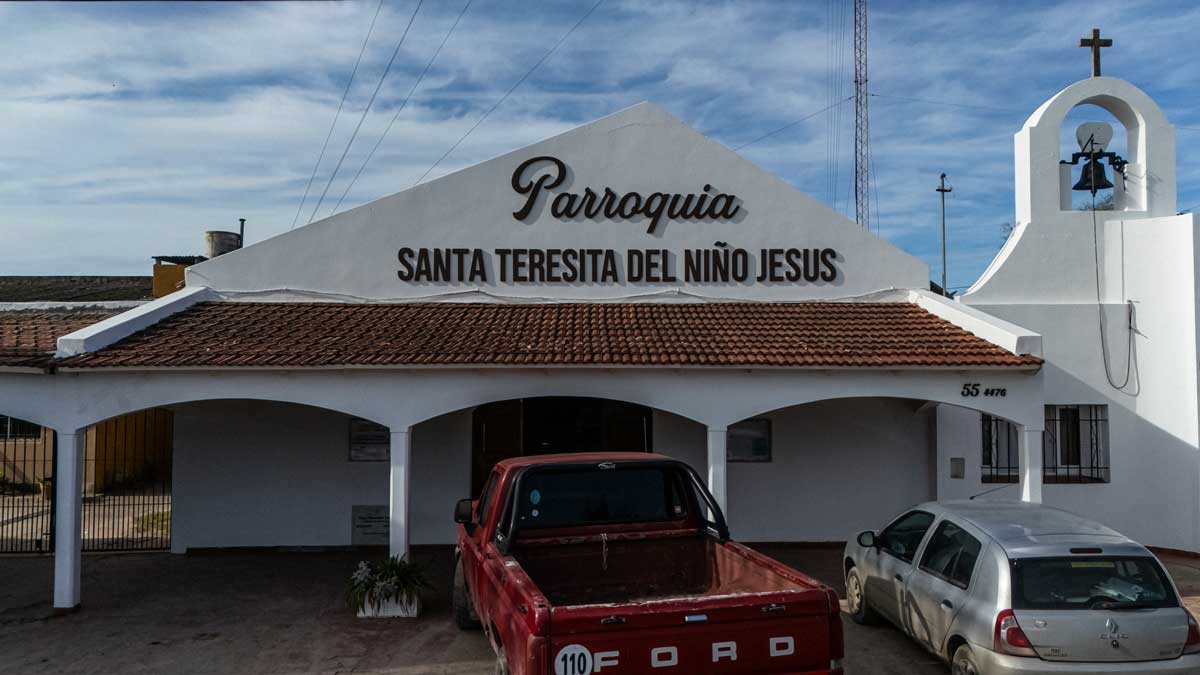 La parroquia Santa Teresita cumple 50 años junto a la comunidad, con ...