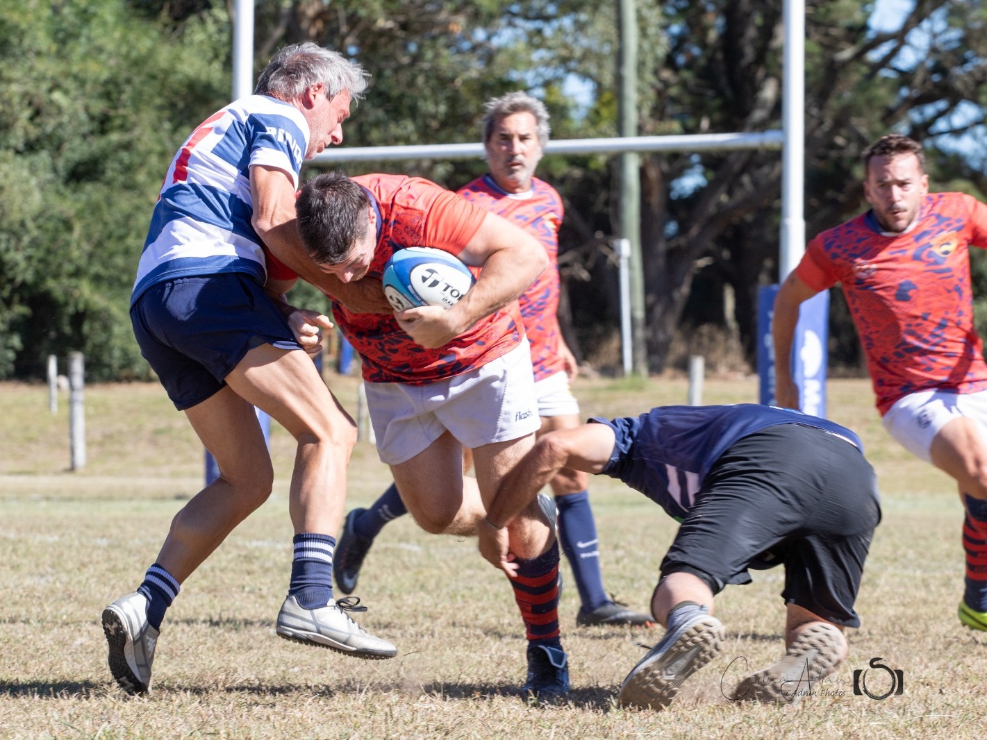 T-Rex de Náutico mantuvo el invicto en encuentro de rugby veteranos en ...